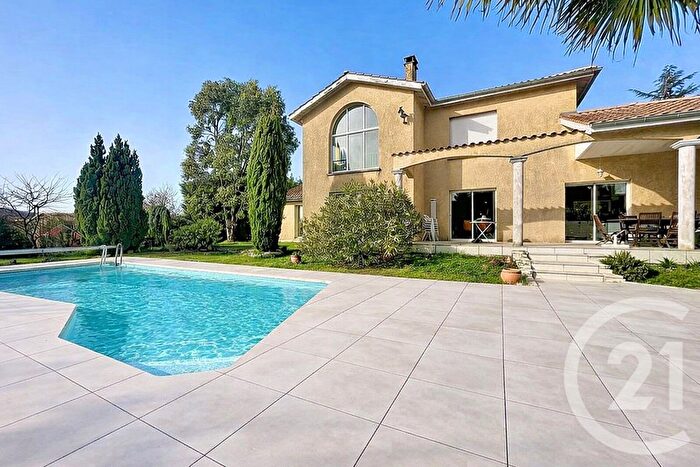 Maison à vendre - Saint-Cyr-sur-le-Rhône - 6 pièces - 4 chambres