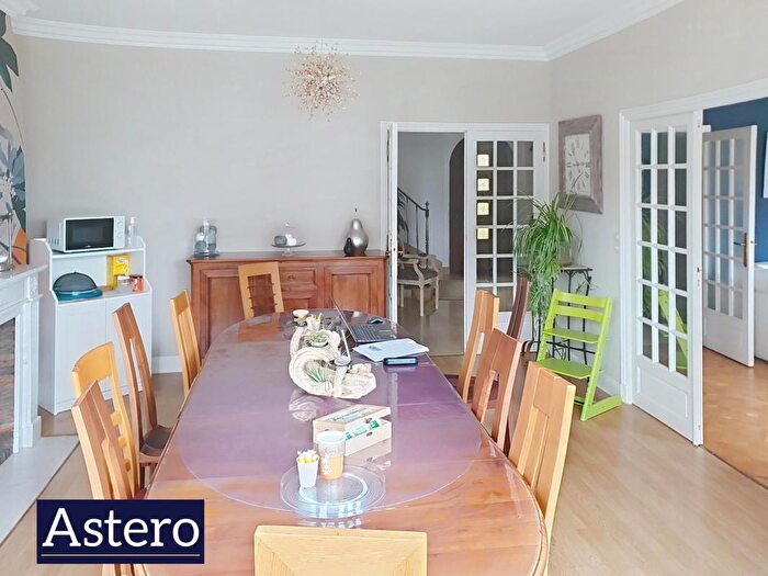 Loudéac - Maison 9 pièces à vendre