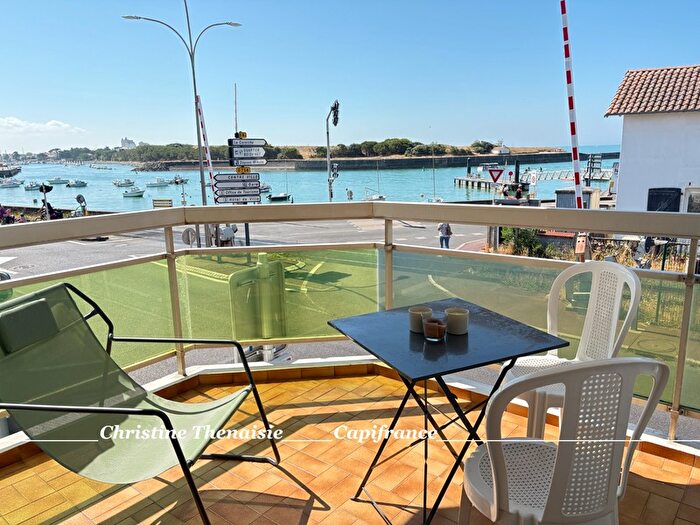 Maison à vendre - Saint-Gilles-Croix-de-Vie - 8 pièces - 3 chambres