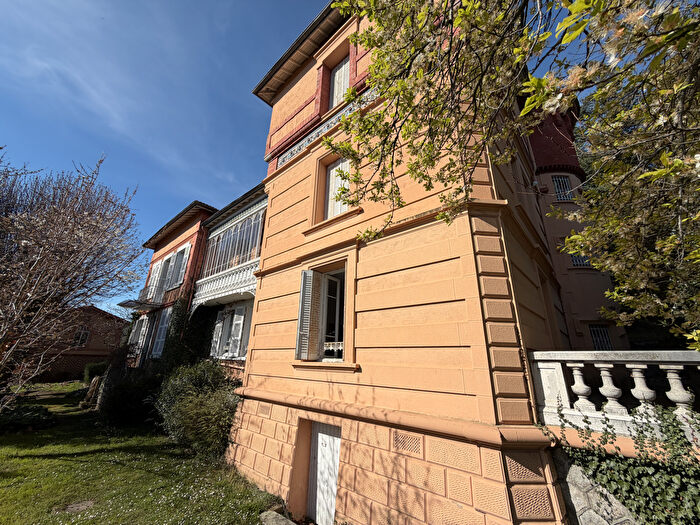 Maison à vendre - Saint-Chamond, Centre-ville, Saint-Ennemond, Chavanne - 8 pièces - 4 chambres