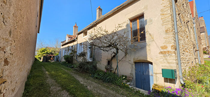 Brèves : Maison 4 pièces à vendre