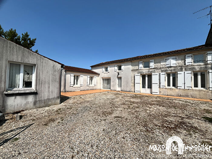 Maison à vendre - Merpins - 7 pièces - 6 chambres