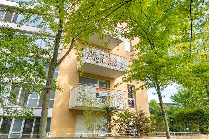Cergy, Les Hauts-de-Cergy : Appartement 2 pièces à vendre