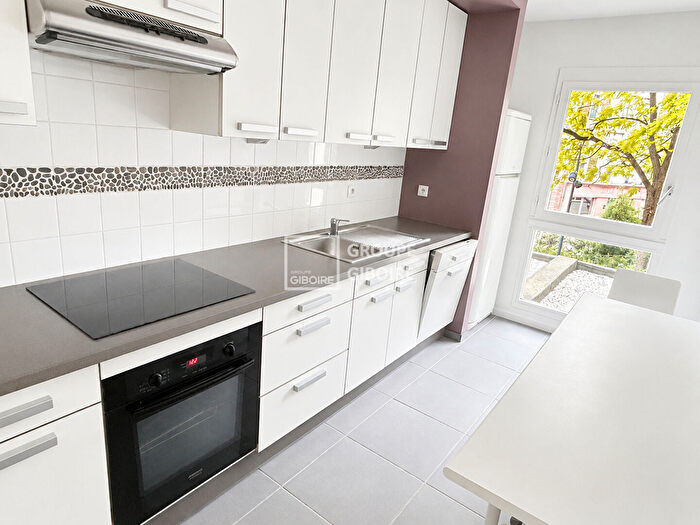 Appartement 5 pièces à Quartiers Centre, Saint-Anne, à vendre