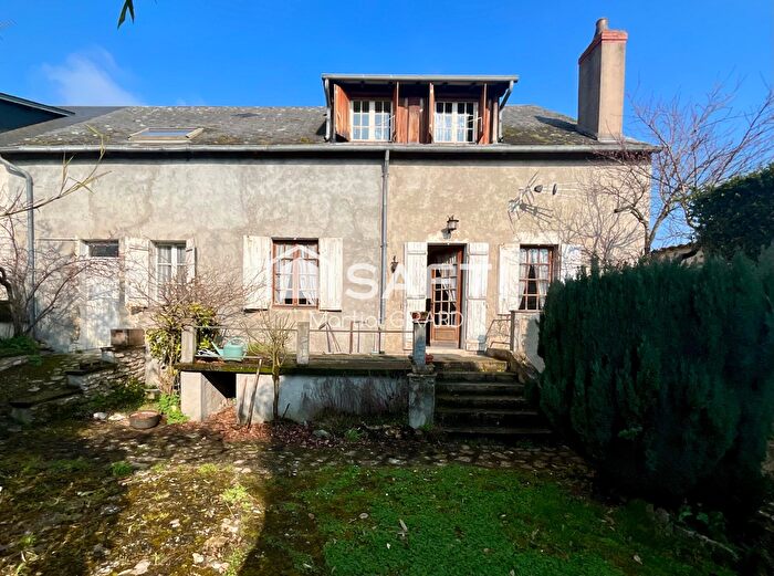 Maison à vendre - Mehun-sur-Yèvre - 5 pièces - 4 chambres