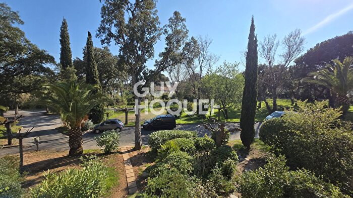 Appartement à vendre - Cavalaire-sur-Mer, Moulin, Collières, Eau Blanche - 3 pièces - 2 chambres