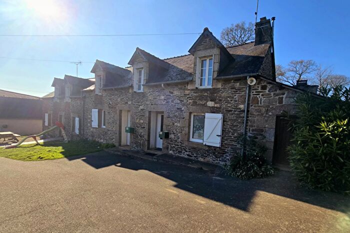 Maison à vendre - Loudéac - 12 pièces - 7 chambres