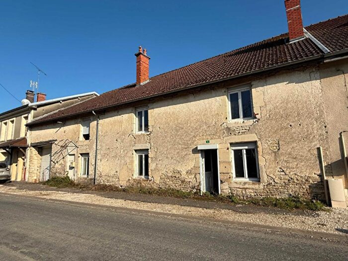 Châteauvillain - Maison 4 pièces à vendre