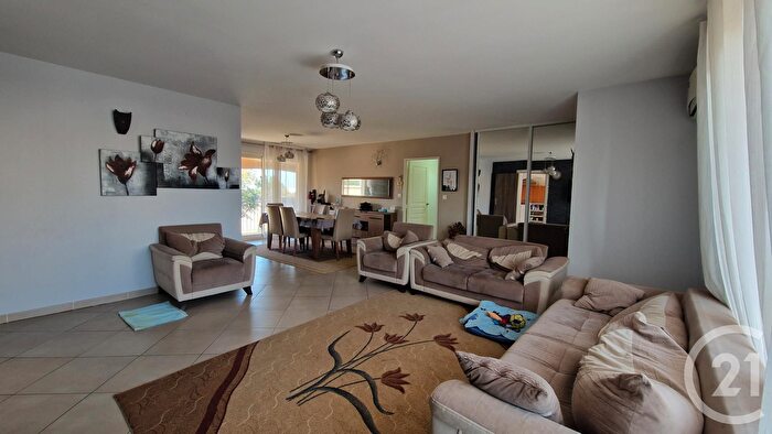 Maison à vendre - Marignane - 5 pièces - 4 chambres