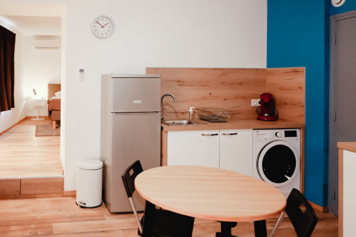 Appartement 1 pièce à louer à Pierrelatte, Le Claux, La Croix d'Or, Les Prairies