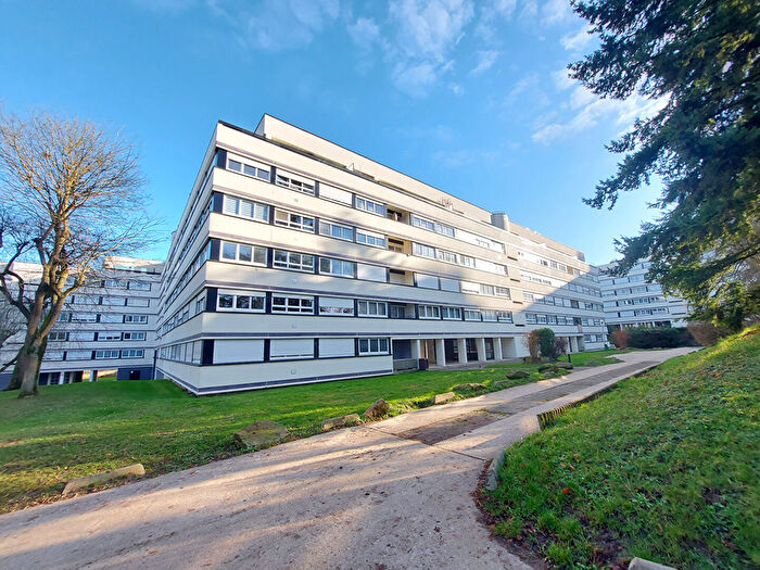 Appartement à vendre - Pontoise, Marcouville - 6 pièces - 6 chambres