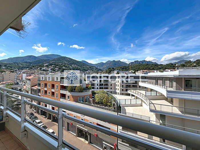 Roquebrune-Cap-Martin, Carnolès, Gare, Cap Azur : Appartement 1 pièce à vendre