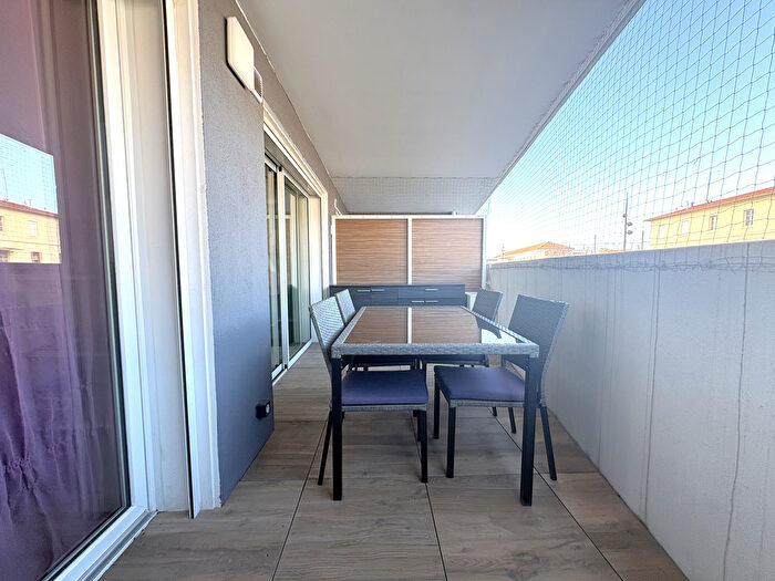 Lunel, Centre-ville, Gare : Appartement 2 pièces à louer