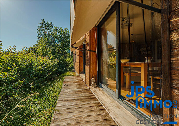 Maison 6 pièces à vendre à Geyssans