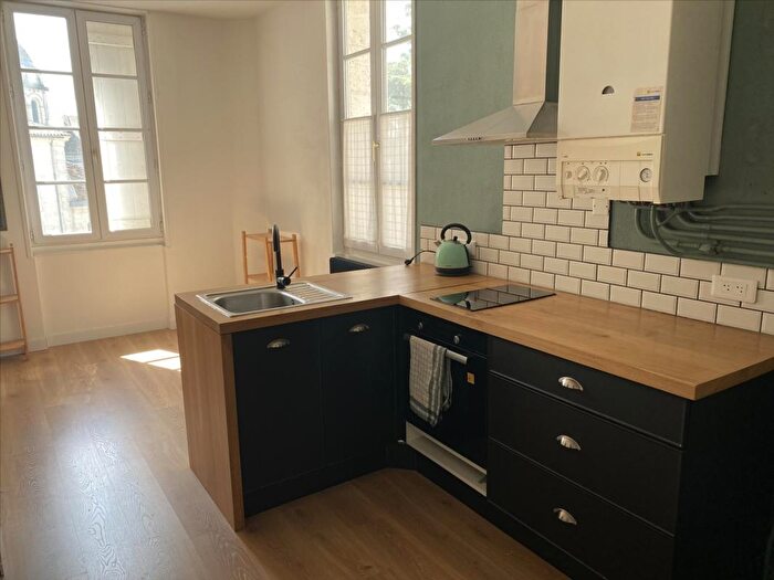 Appartement à louer - Angoulême - 2 pièces - 1 chambre