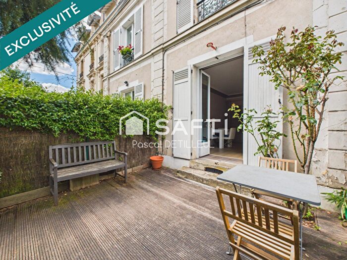 Appartement à vendre - Garches, Centre-ville, Mairie - 3 pièces - 2 chambres