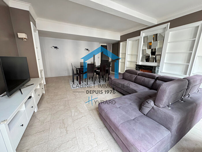 Appartement à louer - Saint-Étienne, Jacquard, Préfecture - 4 pièces - 3 chambres