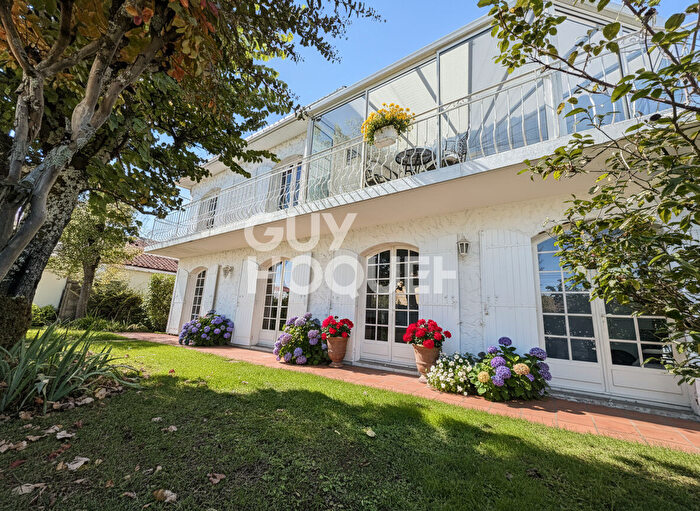 Maison à vendre - Villenave-dOrnon, Le Pont de la Maye, Canteloup, Madère, Le Béquet - 6 pièces - 5 chambres