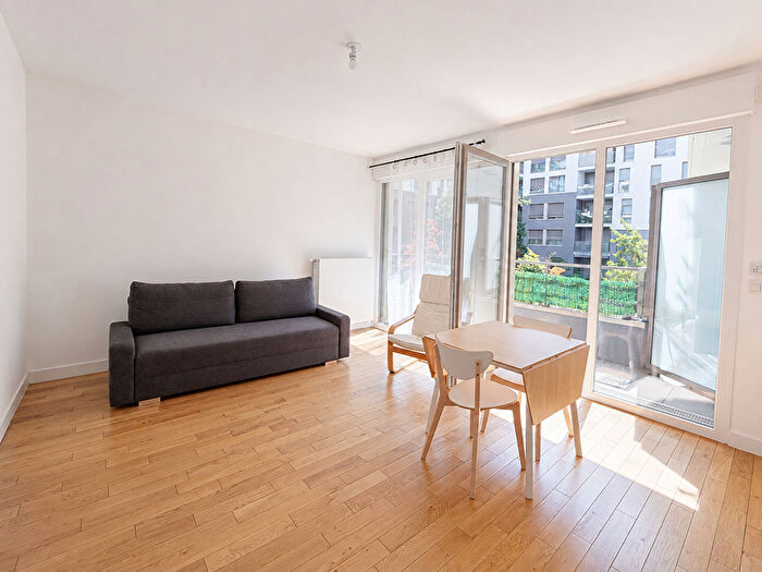 Courbevoie, Marceau République : Appartement 1 pièce à louer