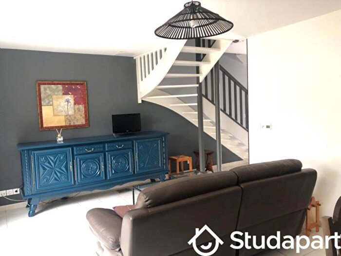 Appartement à louer - Zone dActivité, Trélazé - 1 pièce - 3 chambres