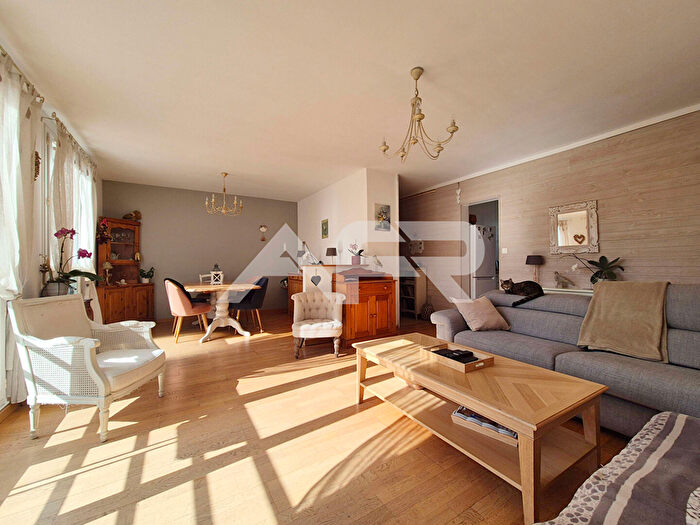 Appartement 5 pièces à vendre - Chatou, Nord