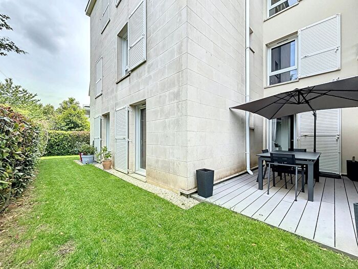 Appartement à vendre - Élancourt, Le Berceau, Les Réaux, La Commanderie - 4 pièces - 3 chambres