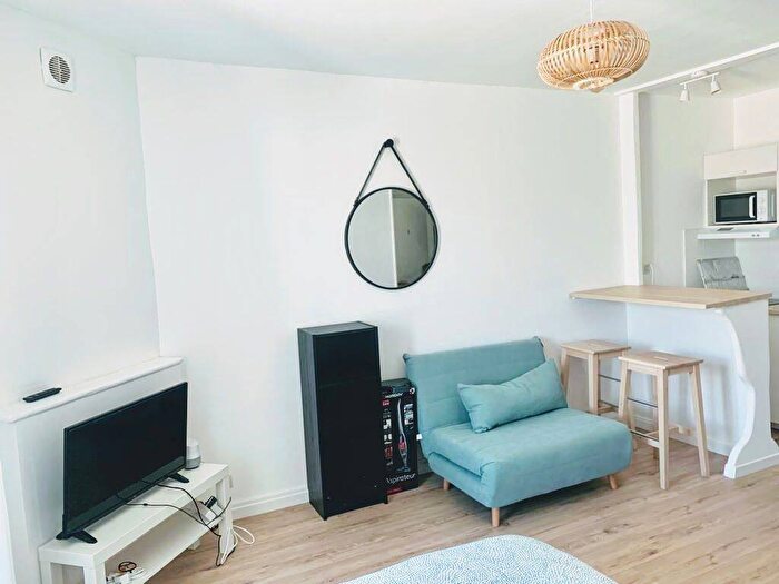 Bel Air-Grand Font-Madeleine, Angoulême - Appartement 1 pièce à louer