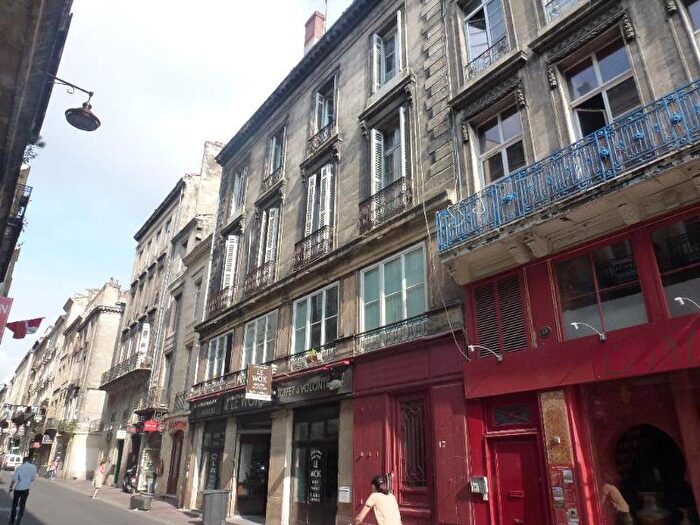 Appartement 3 pièces à Bordeaux, Saint-Pierre, à louer