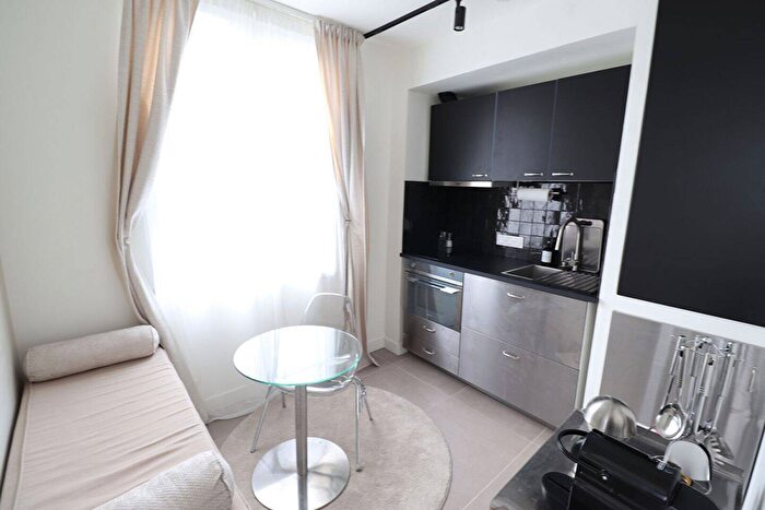 Appartement à louer - Sainte Thérèse-Demi Lune, Caen - 1 pièce