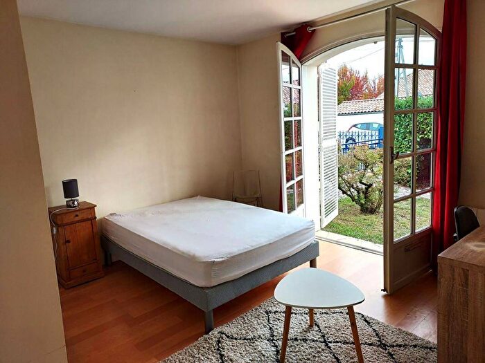 Appartement à louer - Sardine-Chiquet, Pessac - 2 pièces - 1 chambre