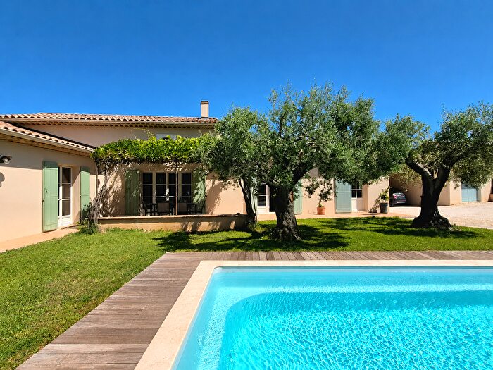 Vénéjan : Maison 6 pièces à vendre