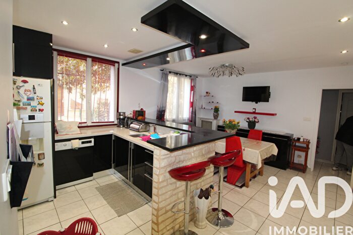 Appartement à vendre - Aubervilliers, Centre-ville, Victor Hugo - 3 pièces - 2 chambres