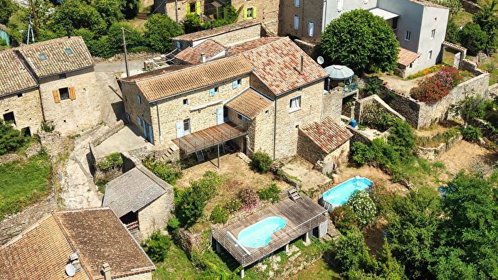Vesseaux : Maison 9 pièces à vendre