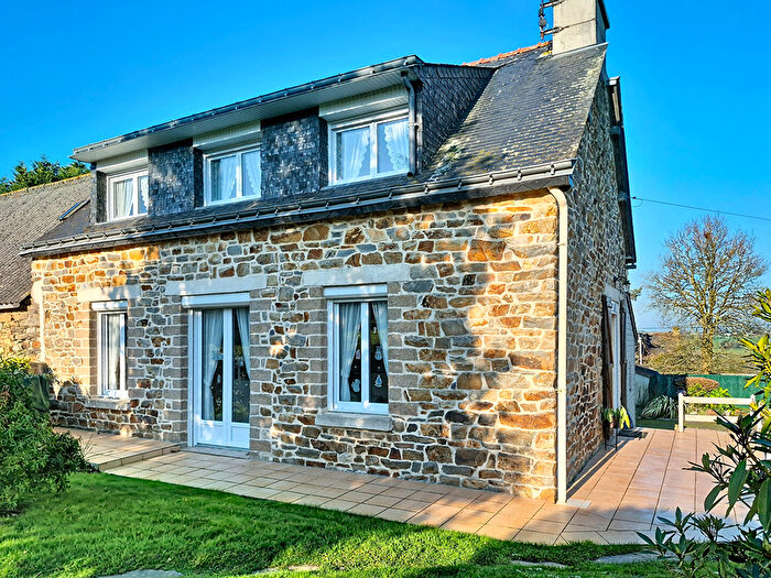 Maison à vendre - Caro - 6 pièces - 4 chambres