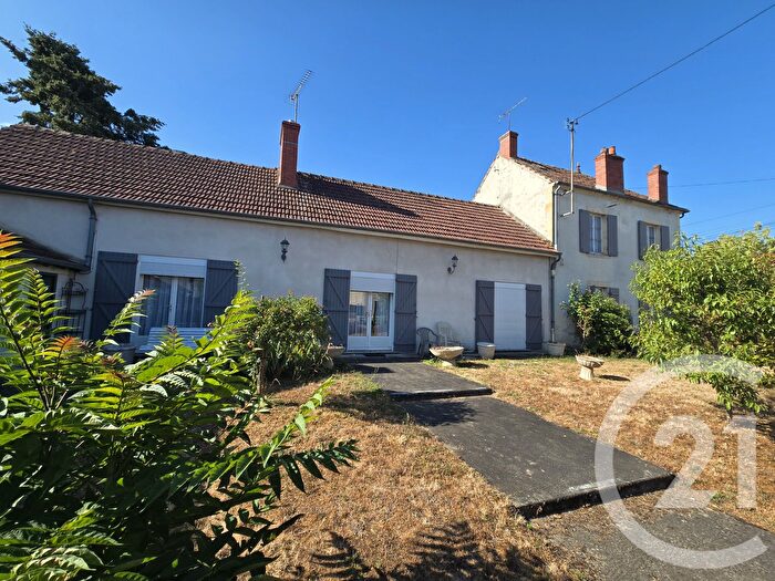 Maison 8 pièces à vendre à Sancoins