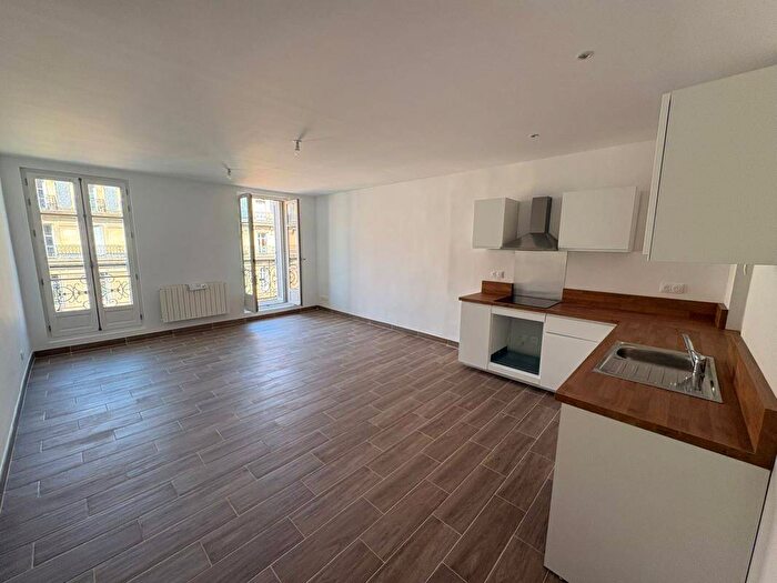 Hôtel de Ville, Marseille 2ème arrondissement - Appartement 3 pièces à louer