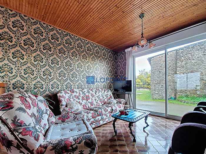 Maison à vendre - Teillé - 5 pièces - 4 chambres