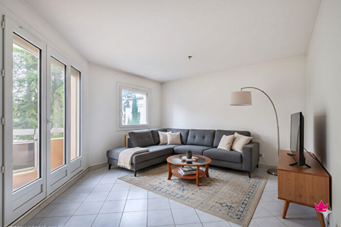 Appartement à vendre - Décines-Charpieu, Centre-ville - 4 pièces - 3 chambres