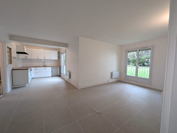 Appartement à louer - Chennevières-sur-Marne, La Maillarde - 2 pièces - 1 chambre