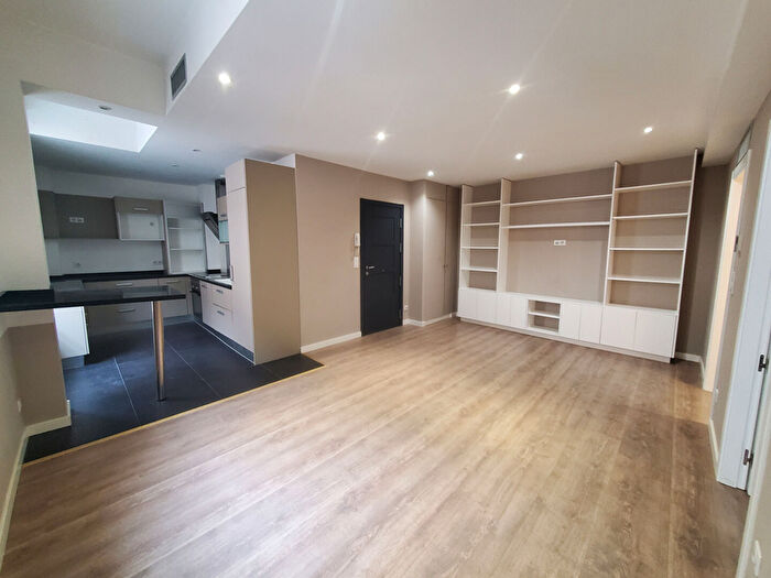 Appartement 3 pièces à louer à Bordeaux, Saint-Seurin