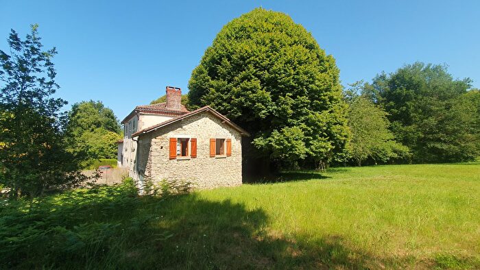 Maison à vendre - Saint-Mathieu - 5 pièces - 4 chambres