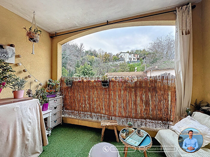 Appartement à vendre - Menton, Haut Borrigo, Saint-Paul-Garavan, Vallée de Gorbio - 3 pièces - 2 chambres