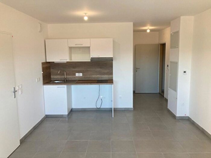 Appartement 2 pièces à louer à Montpellier, Prés d'Arènes