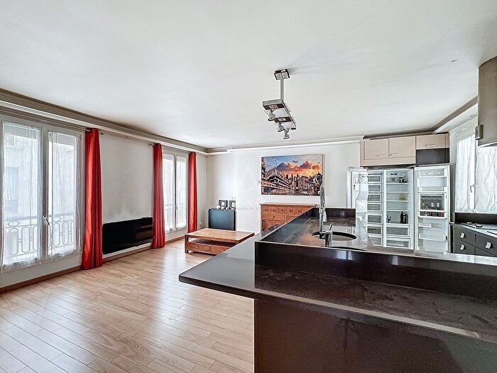 Paris 18ème, Jules Joffrin : Appartement 4 pièces à vendre