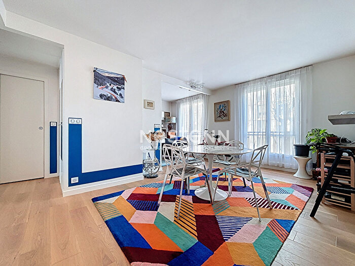 Appartement à vendre - Issy-les-Moulineaux, Centre-ville, Corentin Celton, Les Varennes - 2 pièces - 1 chambre