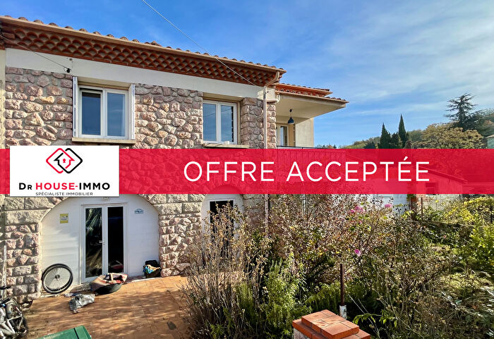 Maison à vendre - Prades - 6 pièces - 5 chambres