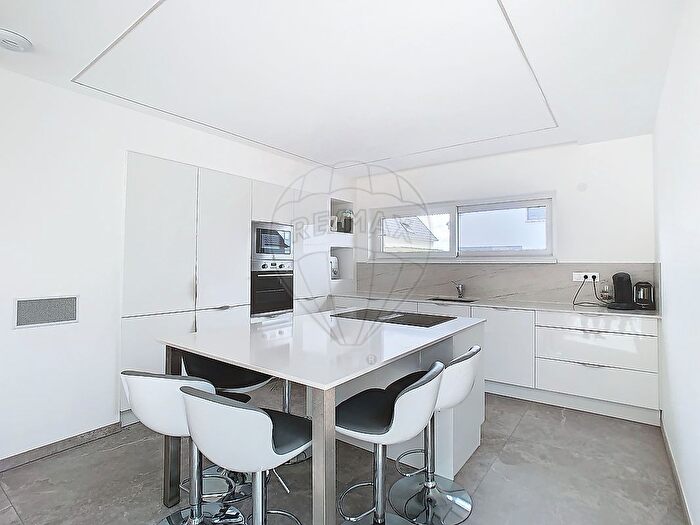 Maison à vendre - Niederentzen - 7 pièces - 5 chambres