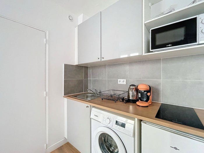 Goutte d'Or-Château Rouge, Paris 18ème arrondissement - Appartement 1 pièce à louer