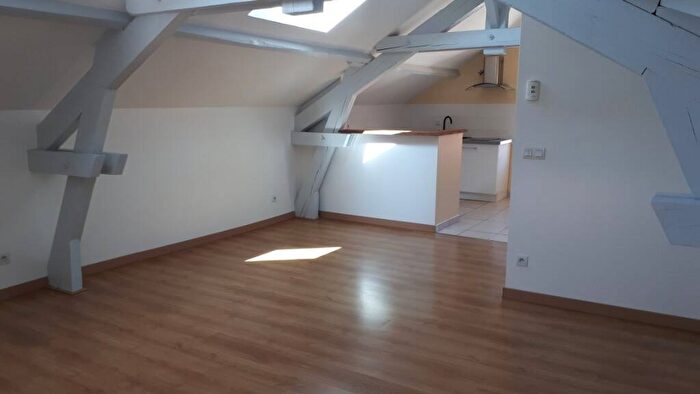 Appartement à louer - Les Perouses-Triangle dActivité, Ambérieu-en-Bugey - 2 pièces - 1 chambre
