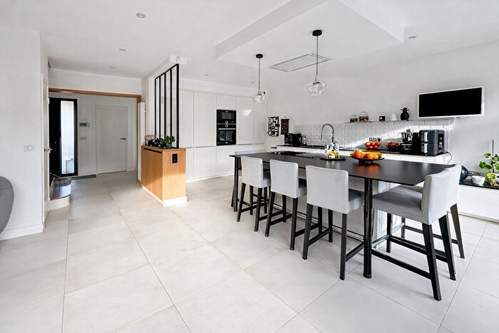 Maison à vendre - Igny - 7 pièces - 5 chambres